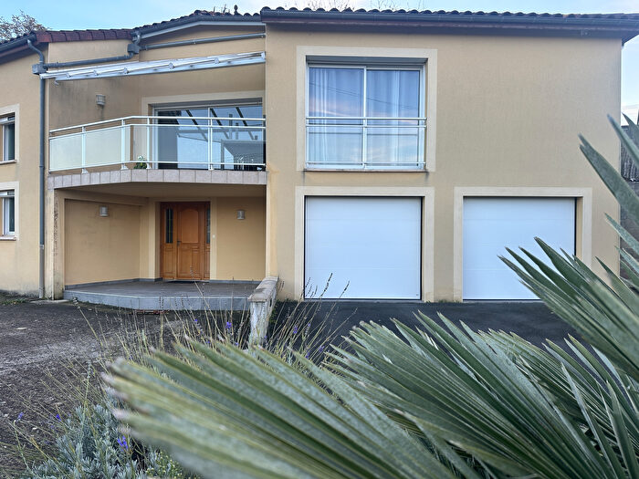 Maison à vendre - Decazeville - 4 pièces - 3 chambres