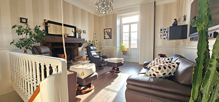 Maison à vendre - Couëron, Centre-ville, Ardillets - 9 pièces - 5 chambres