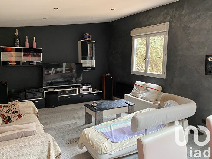 Maison à vendre - Trets - 4 pièces - 3 chambres