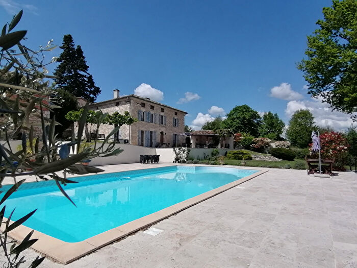 Maison à vendre - Cahuzac-sur-Vère - 11 pièces - 8 chambres