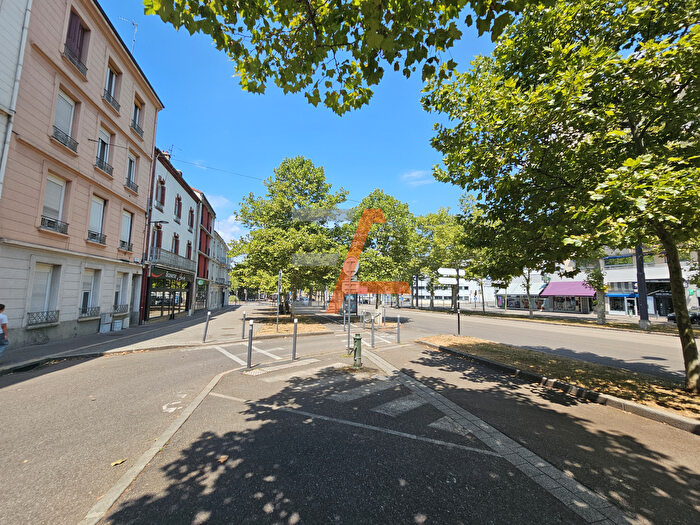 Appartement à vendre - Saint-Étienne, La Métare, Le Portail Rouge, Fauriel, Villeboeuf - 2 pièces - 1 chambre