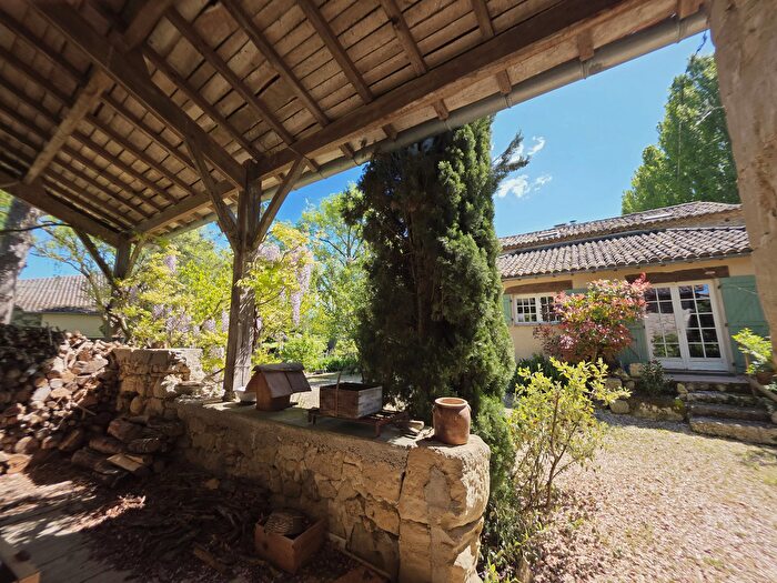 Maison à vendre - Saint-Colomb-de-Lauzun - 5 pièces - 4 chambres