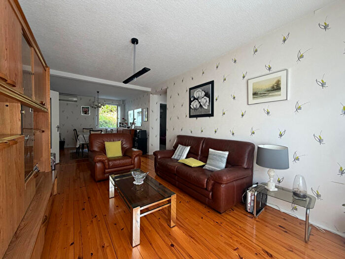 Appartement 3 pièces à Saint-Étienne, Crêt de Roc, à vendre