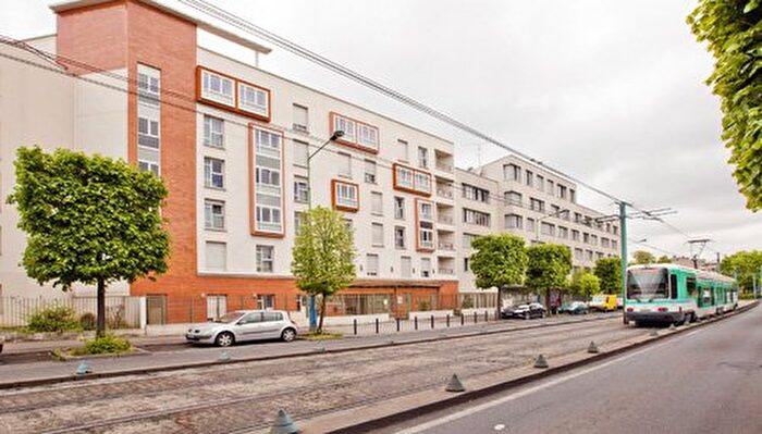 Appartement à vendre - Saint-Denis, Champ de Courses - 1 pièce