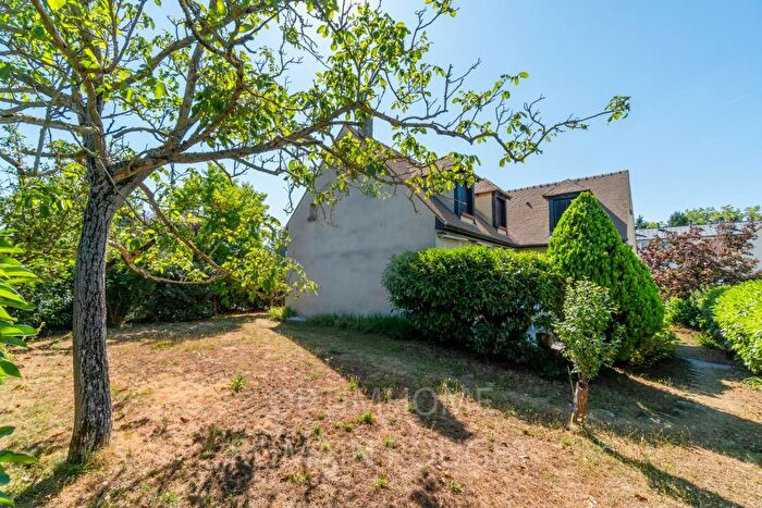 Montesson, Centre-ville : Maison 9 pièces à vendre