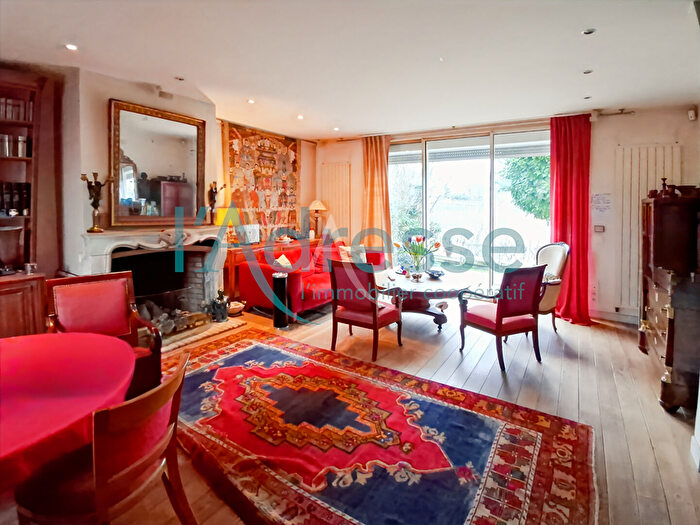 Maison à vendre - Suresnes, Plateau Ouest - 6 pièces - 4 chambres