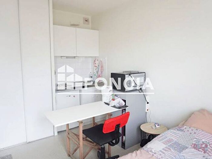 Robretières, La Roche-sur-Yon : Appartement 1 pièce à louer