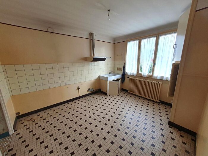 Maison à vendre - Bourges, Aéroport, Vauvert, Pierrelay, Pissevieille - 4 pièces - 2 chambres