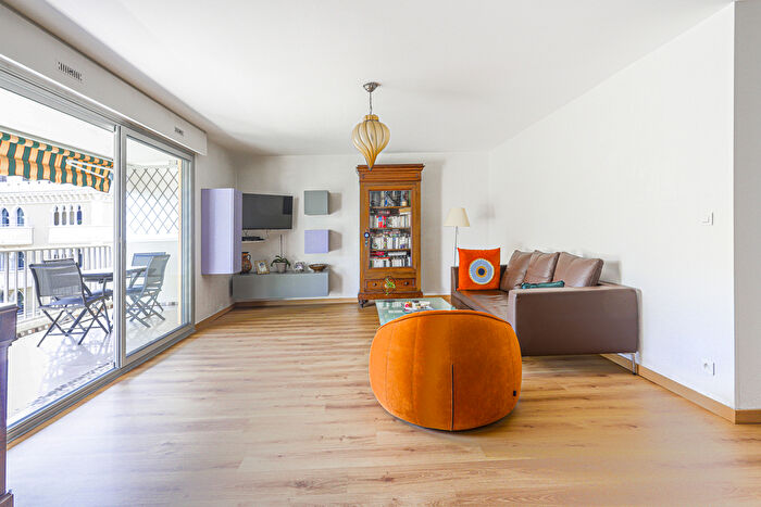 Appartement à vendre - Nice, Baumettes - 3 pièces - 2 chambres