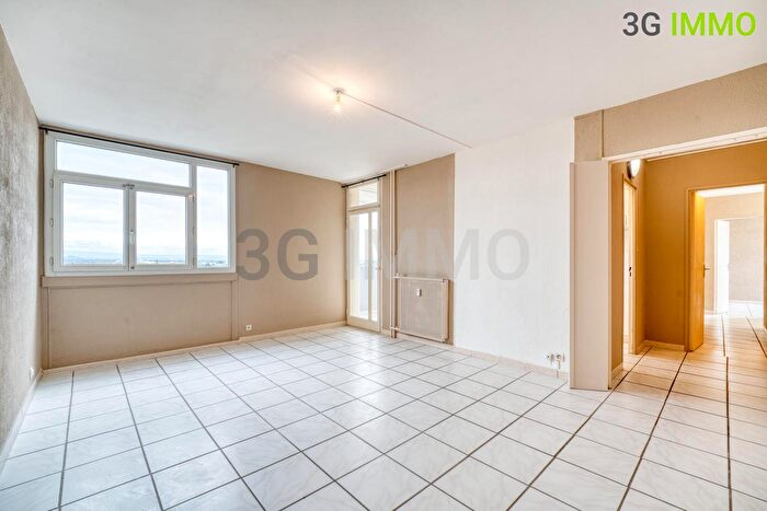 Appartement 4 pièces à Orange, Centre-ville, à vendre