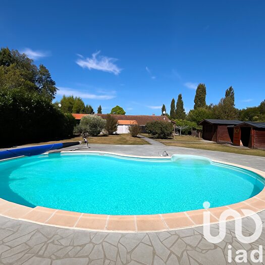 Maison à vendre - Saint-Vivien-de-Médoc - 6 pièces - 4 chambres