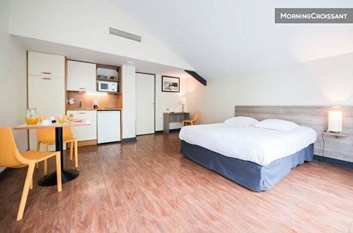 Appartement à louer - Hyper Centre, Saint-Nazaire - 1 pièce