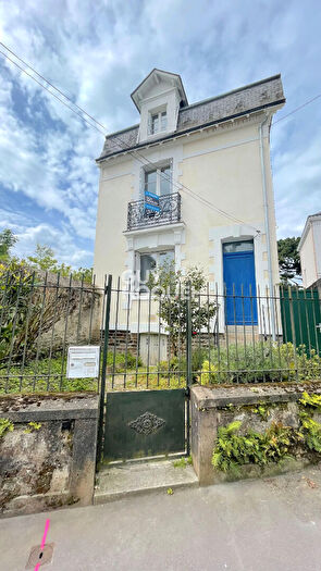 Nantes, Saint-Clément, Jardin des plantes, Caserne Lamoricière - Maison 5 pièces à vendre