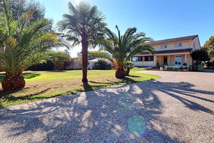 Maison à vendre - Ambarès-et-Lagrave, Bel-Air, Sabarèges - 8 pièces - 5 chambres