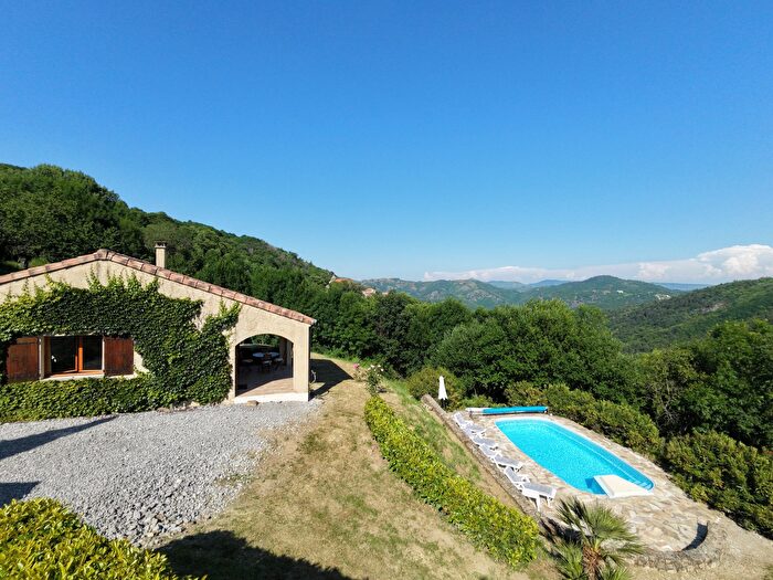 Maison 4 pièces à Aizac, à vendre