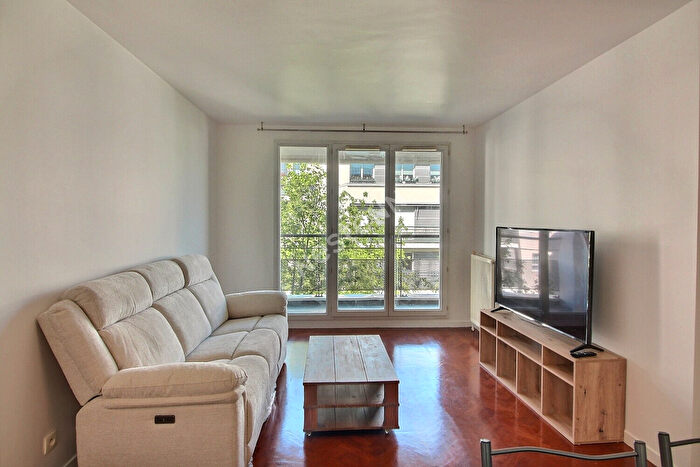 Suresnes, Carnot, Gambetta : Appartement 2 pièces à louer