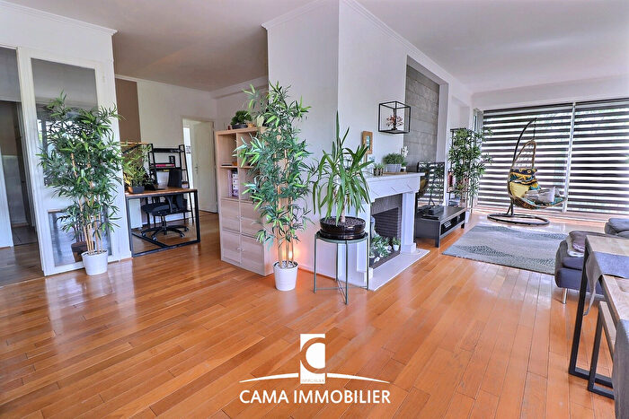 Fontenay-le-Fleury, Plaine : Appartement 6 pièces à vendre