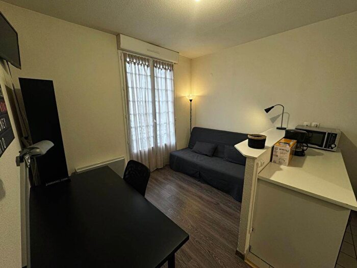 Appartement à louer - Les Fontaines, Tours - 1 pièce