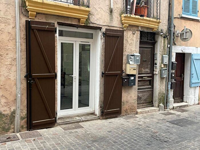 Appartement 1 pièce à louer à Tourves