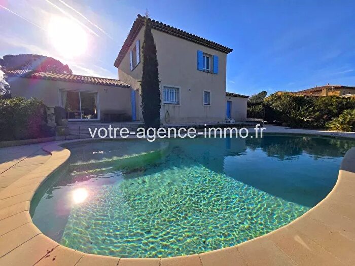 Maison à vendre - Saint-Raphaël, Veyssières - 5 pièces - 3 chambres