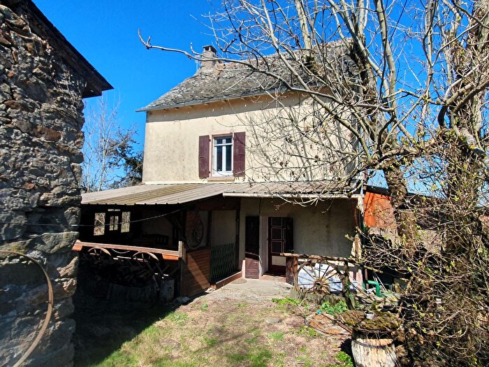 Maison à vendre - Rieupeyroux - 5 pièces - 2 chambres