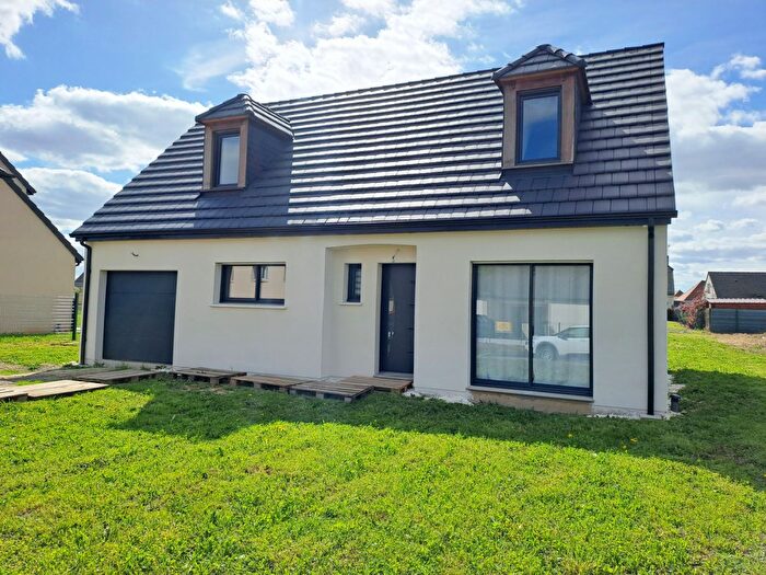 Corbeil-Cerf : Maison 5 pièces à vendre