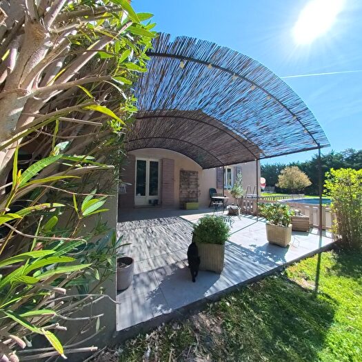 Pernes-les-Fontaines : Maison 5 pièces à vendre