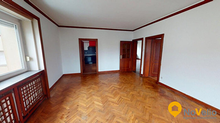 Appartement à louer - Stiring-Wendel - 5 pièces - 3 chambres