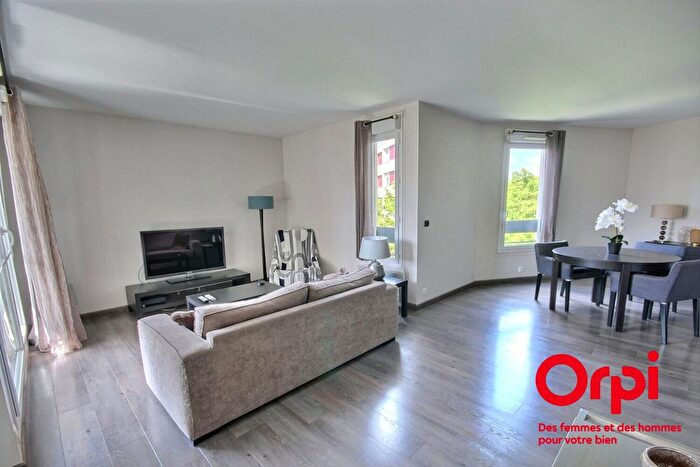 Appartement à vendre - Montigny-le-Bretonneux, Les Prés - 4 pièces - 3 chambres