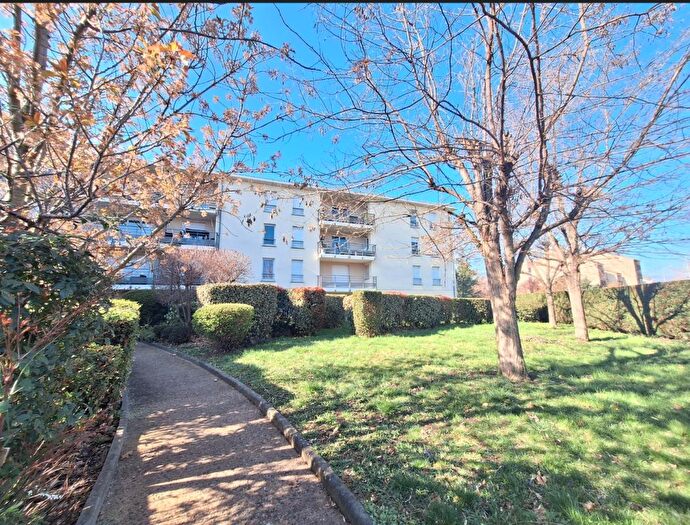 Appartement 3 pièces à Beaumont, à louer