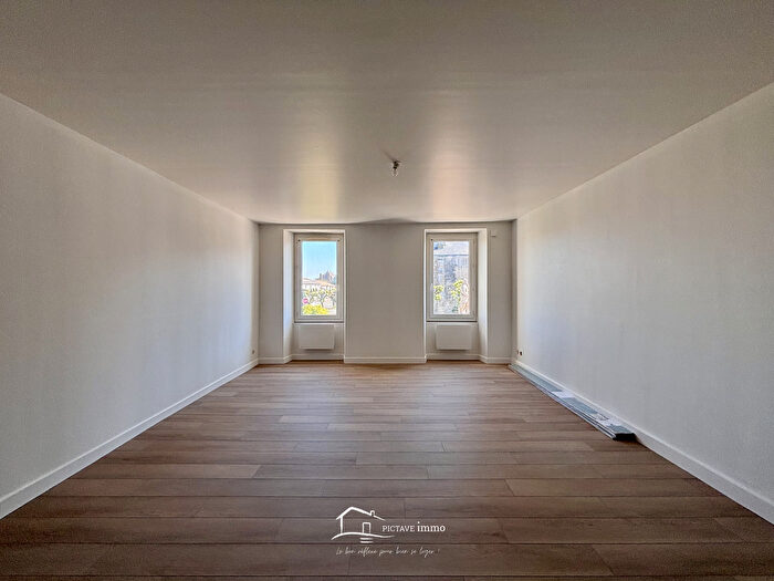 Appartement 4 pièces à louer à Rouillé
