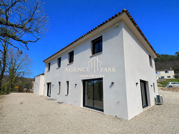Salernes : Maison 8 pièces à vendre