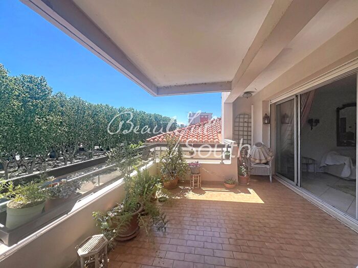 Appartement 3 pièces à vendre - Perpignan, Les Platanes