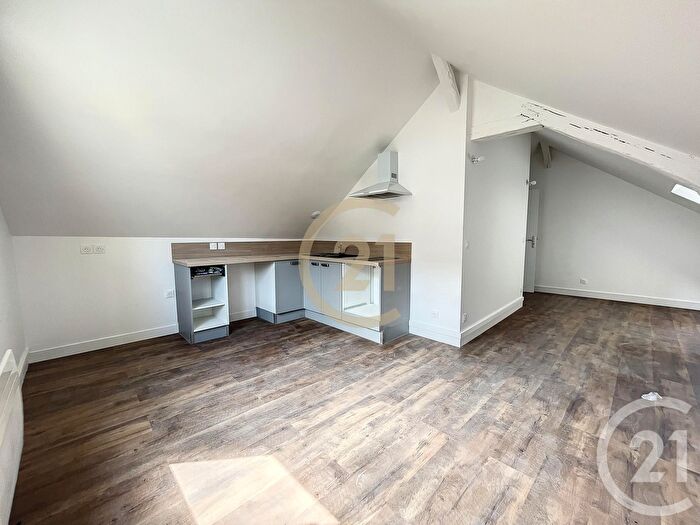 Montereau-Fault-Yonne, Ville basse - Appartement 1 pièce à louer