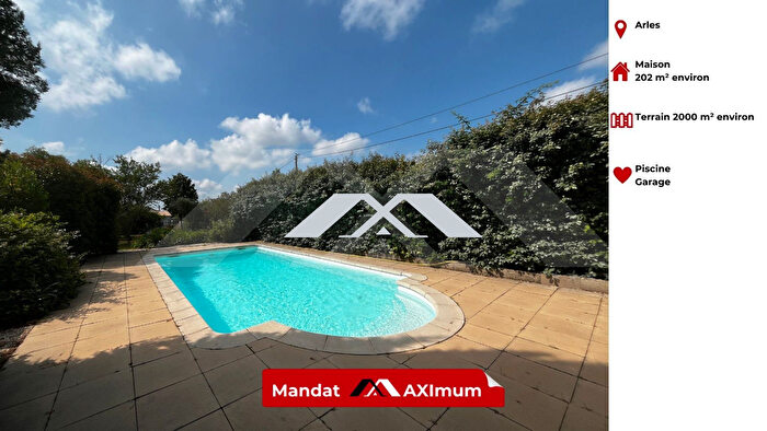 Maison à vendre - Arles, Pont de Crau, Moulès - 6 pièces - 4 chambres