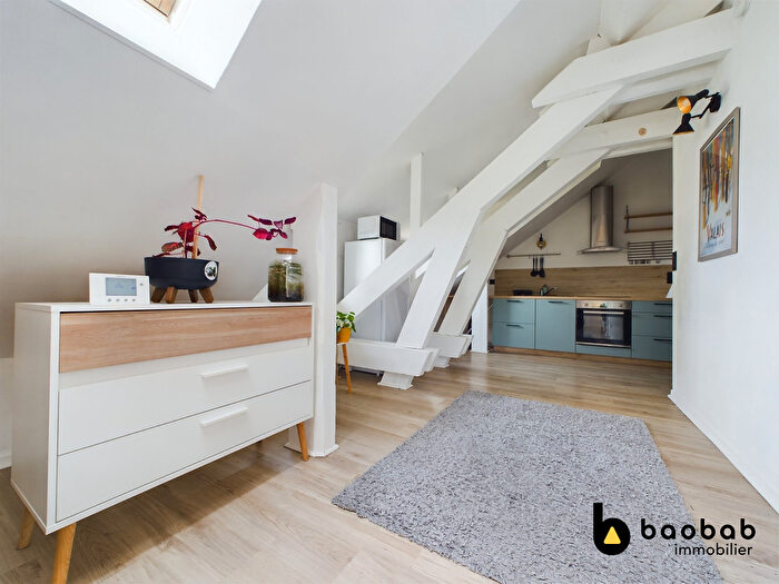 Appartement à louer - Aix-les-Bains, Est - 1 pièce