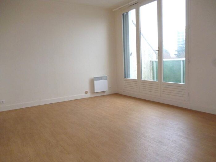 Appartement à louer - Cigogne, Orléans - 1 pièce