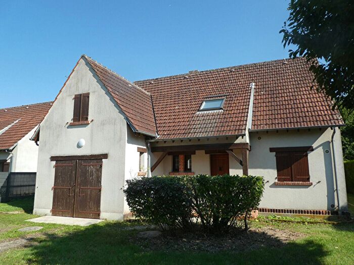 Maison à louer - Châteauneuf-sur-Loire - 5 pièces - 4 chambres
