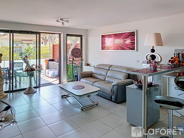 Appartement 3 pièces à Le Lavandou, Centre-ville, Plage du Lavandou, Pointe Pilon, à vendre