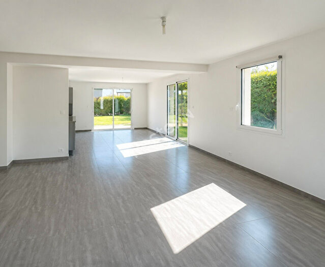 Maison 6 pièces à Saint-Sulpice-la-Forêt, à vendre