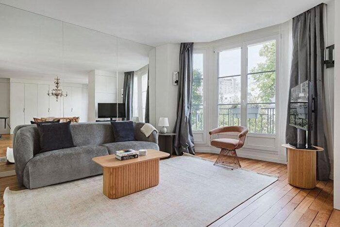 Appartement 3 pièces à louer à Auteuil Sud, Paris 16ème arrondissement