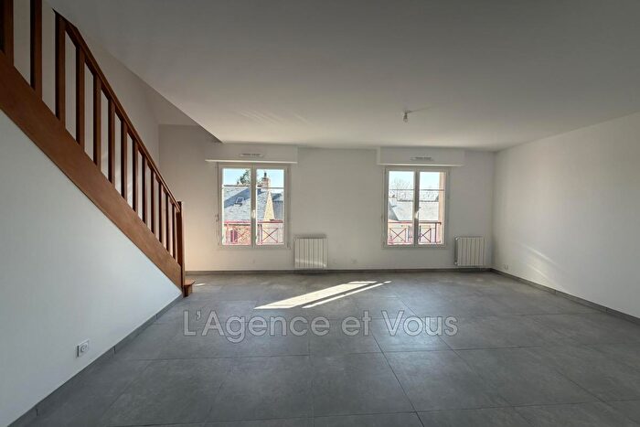 Appartement 4 pièces à Saint-Jouan-des-Guérets, à vendre