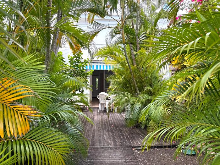 Appartement à vendre - Saint-François - 4 pièces - 3 chambres