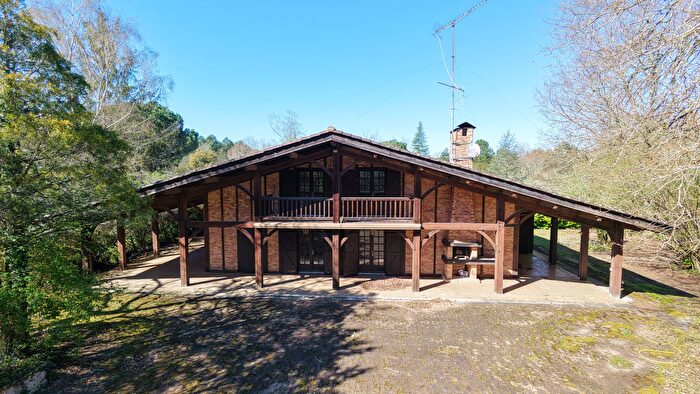 Maison à vendre - Mazerolles - 10 pièces - 7 chambres