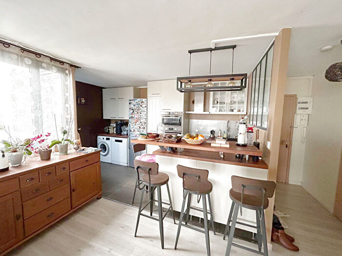 Appartement à vendre - Neuilly-sur-Marne, Fauvettes Sud - 4 pièces - 2 chambres