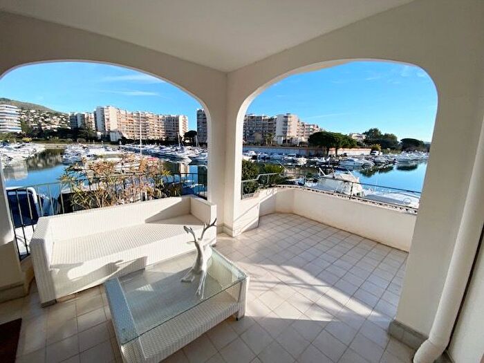 Appartement à vendre - Mandelieu-la-Napoule, La Napoule - 3 pièces - 2 chambres