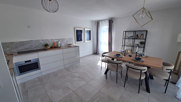 Appartement à vendre - Saint-Louis, Bourgfelden - 4 pièces - 3 chambres