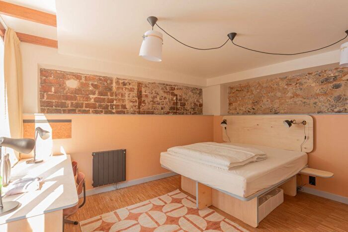 Appartement à louer - Didot-Porte de Vanves, Paris ème arrondissement - 6 pièces - 6 chambres