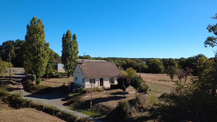Maison 6 pièces à vendre à Chéniers