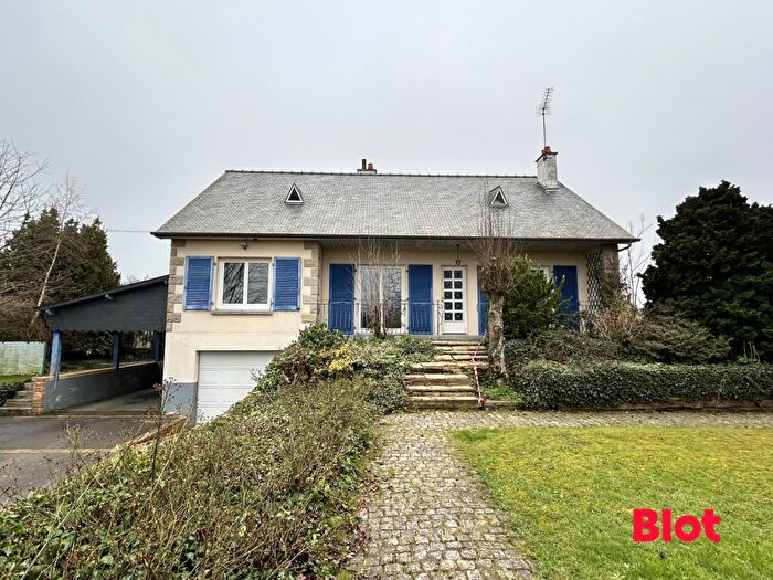 Maison à vendre - Mouazé - 7 pièces - 4 chambres